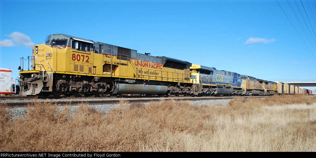 UP 8072 on Point of UP Eastbound